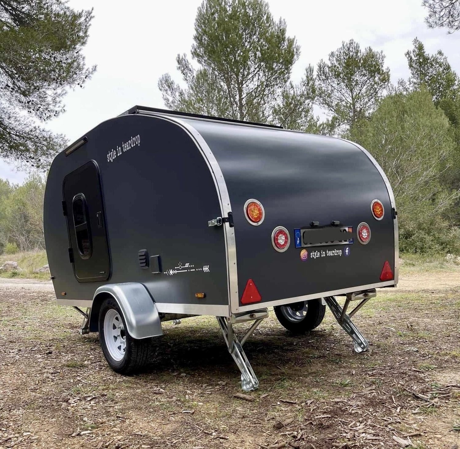 Découvrez les étonnantes mini-caravanes teardrops Made in France par ...
