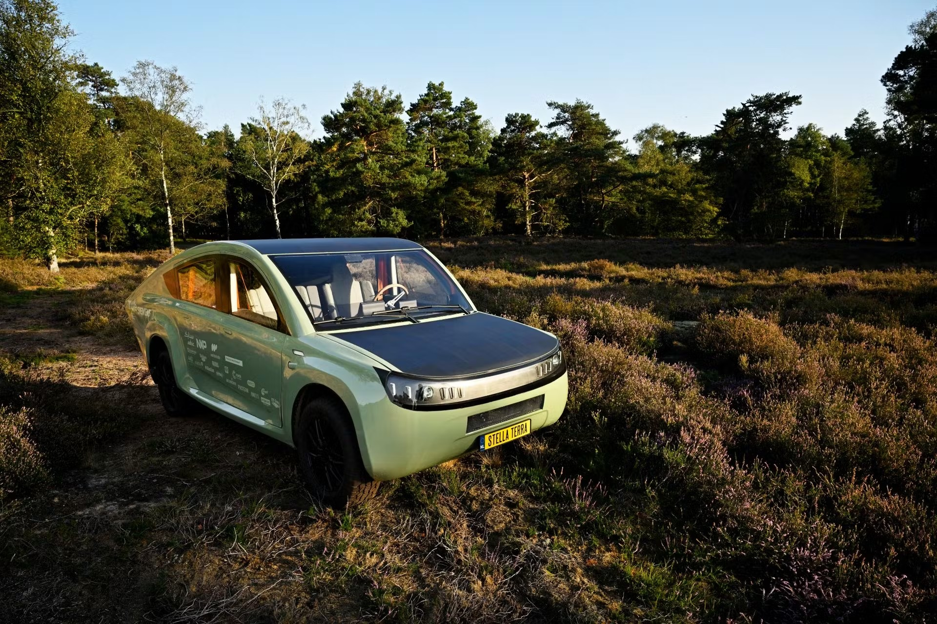 Camping-car écolo : Stella Vita, la maison solaire sur roues qui roule ...